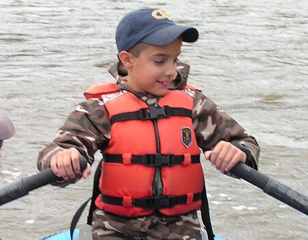 Posted in r/pics: “Same person, different location”, do I even need to ...